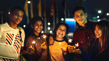 💥 Feuerwerk & Pyro kaufen zu Bestpreisen I Feuerwerk-Outlet.de